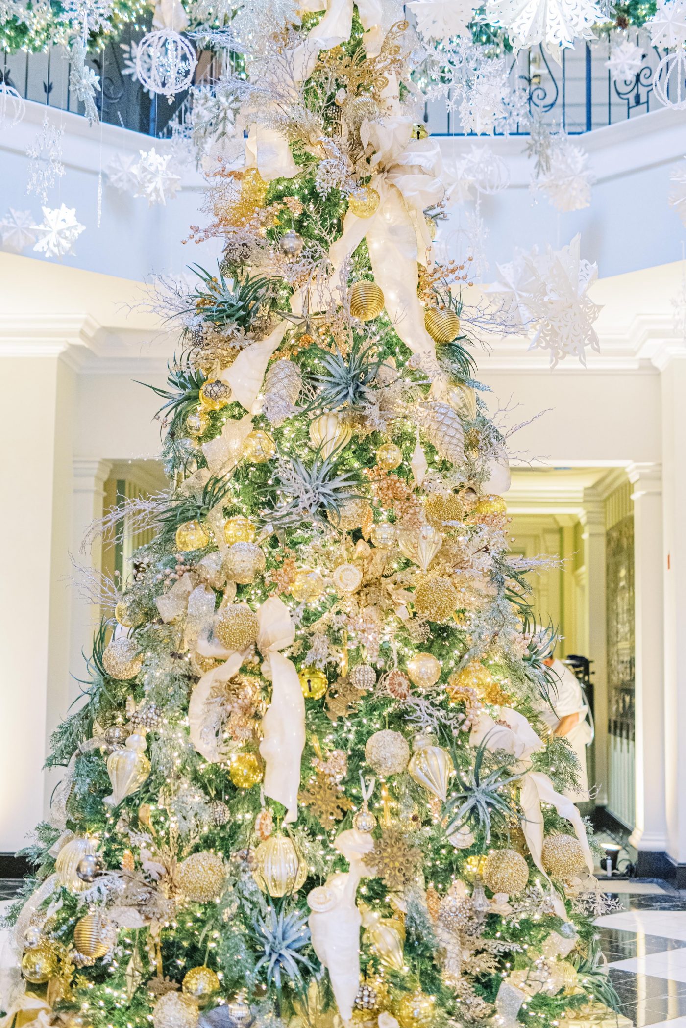 Christmas Cocktail Party | The Prettiest Pieces Inventory